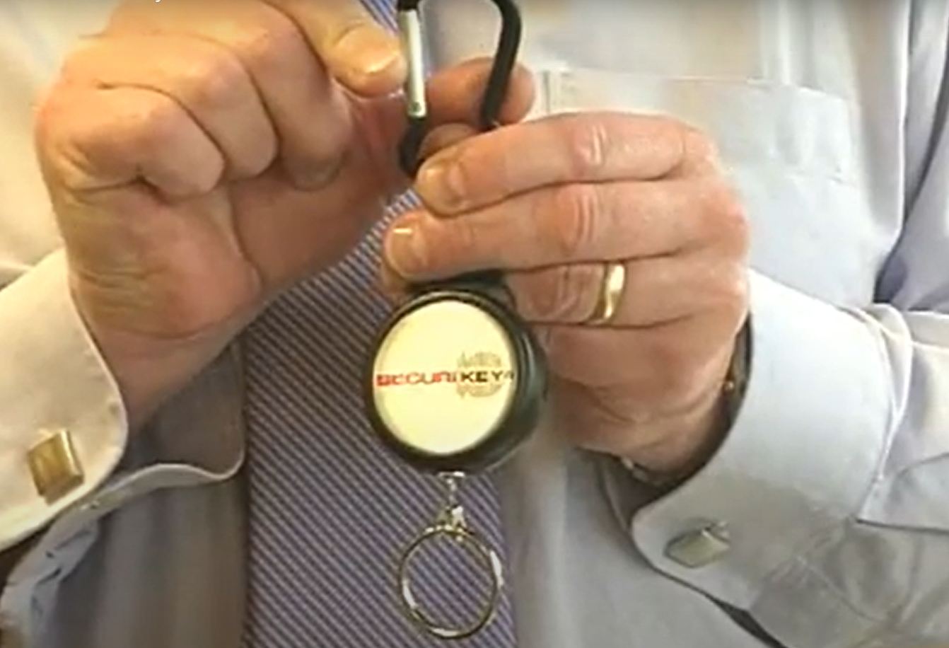 SECURIT KARABINER KEY REEL WITH CHAIN - Securikey